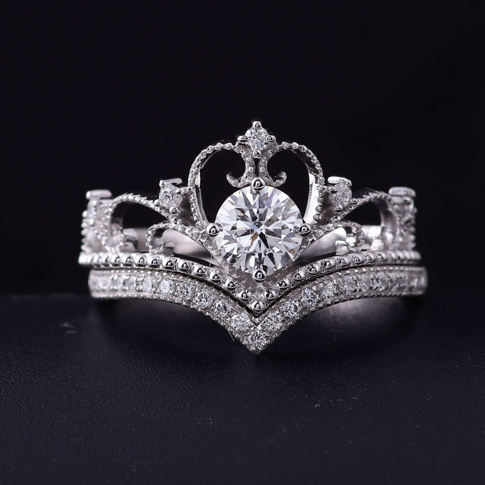 Vintage Luxury Crown 0.5ct Lab Diamond Engagement Ring - Aurora Geometry